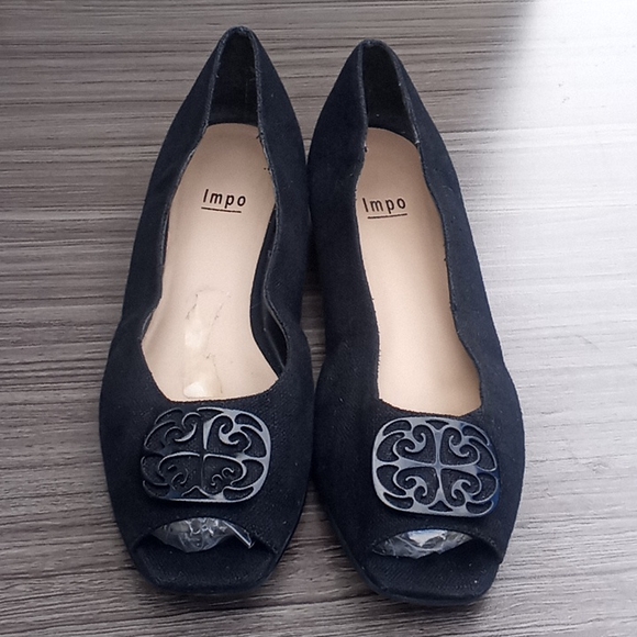 Impo | Shoes | Vintage Impo Azra Black Peep Toe Ballet Flats W Cutout ...